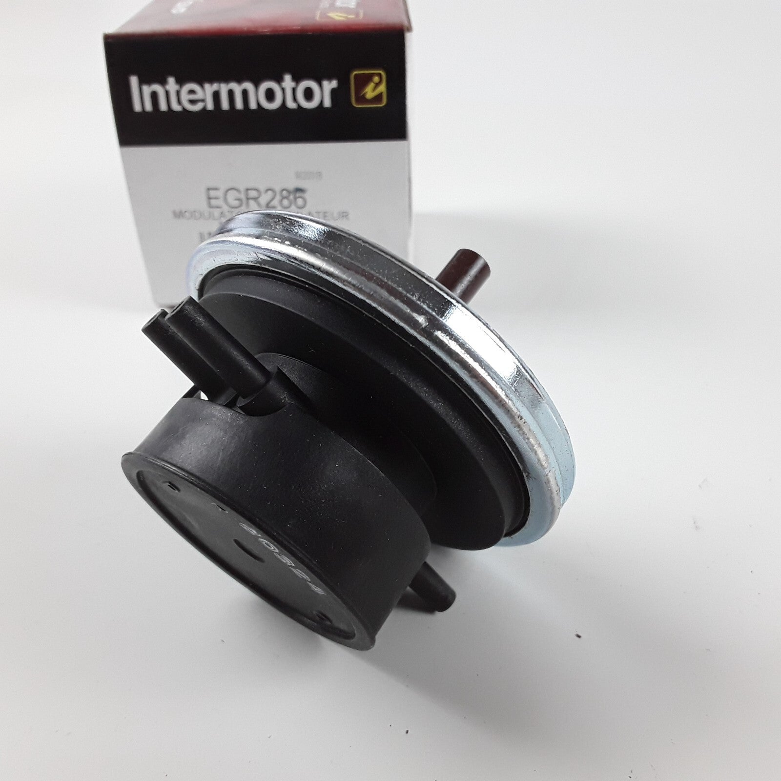 Intermotor EGR Valve Fits Toyota Corolla Solara RAV4 Camry Celica MR2